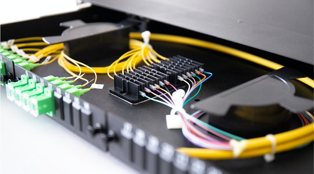 Splice Holder with Adhesive Tape - barpa