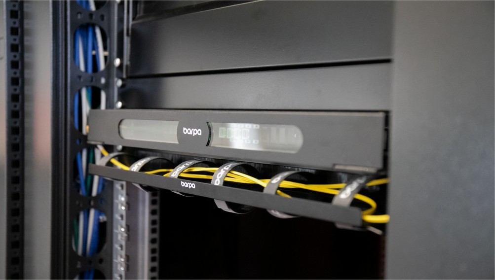 Brush Panel for Velcro Tape 1U - barpa